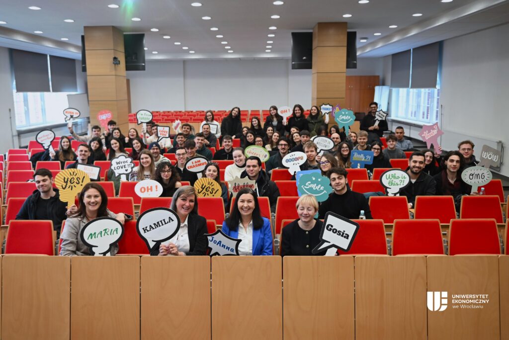 Erasmus - przywitanie gości na UEW